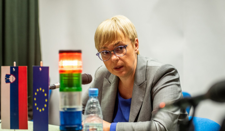 Kdo je dr. Nataša Pirc Musar? | Radio Ognjišče